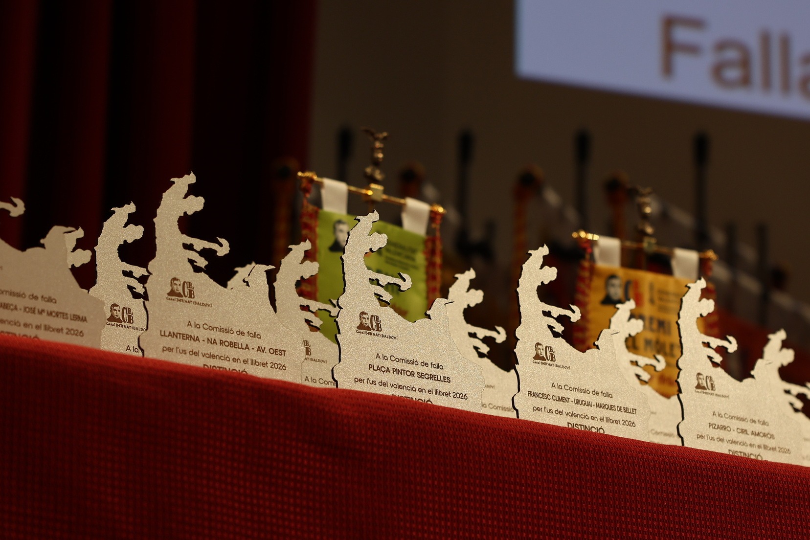 Los Premios Bernat i Baldoví reconocen el talento literario en ...